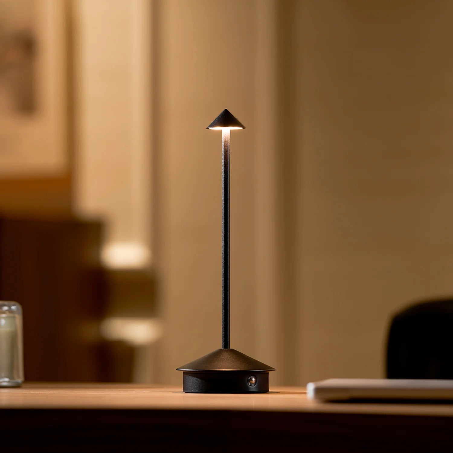 Pina Rechargeable LED Table Lamp | Yedwo Design – YEDWO